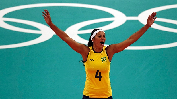 Paula Pequeno chama gigante russa de 'nojenta', quer ver filha ...